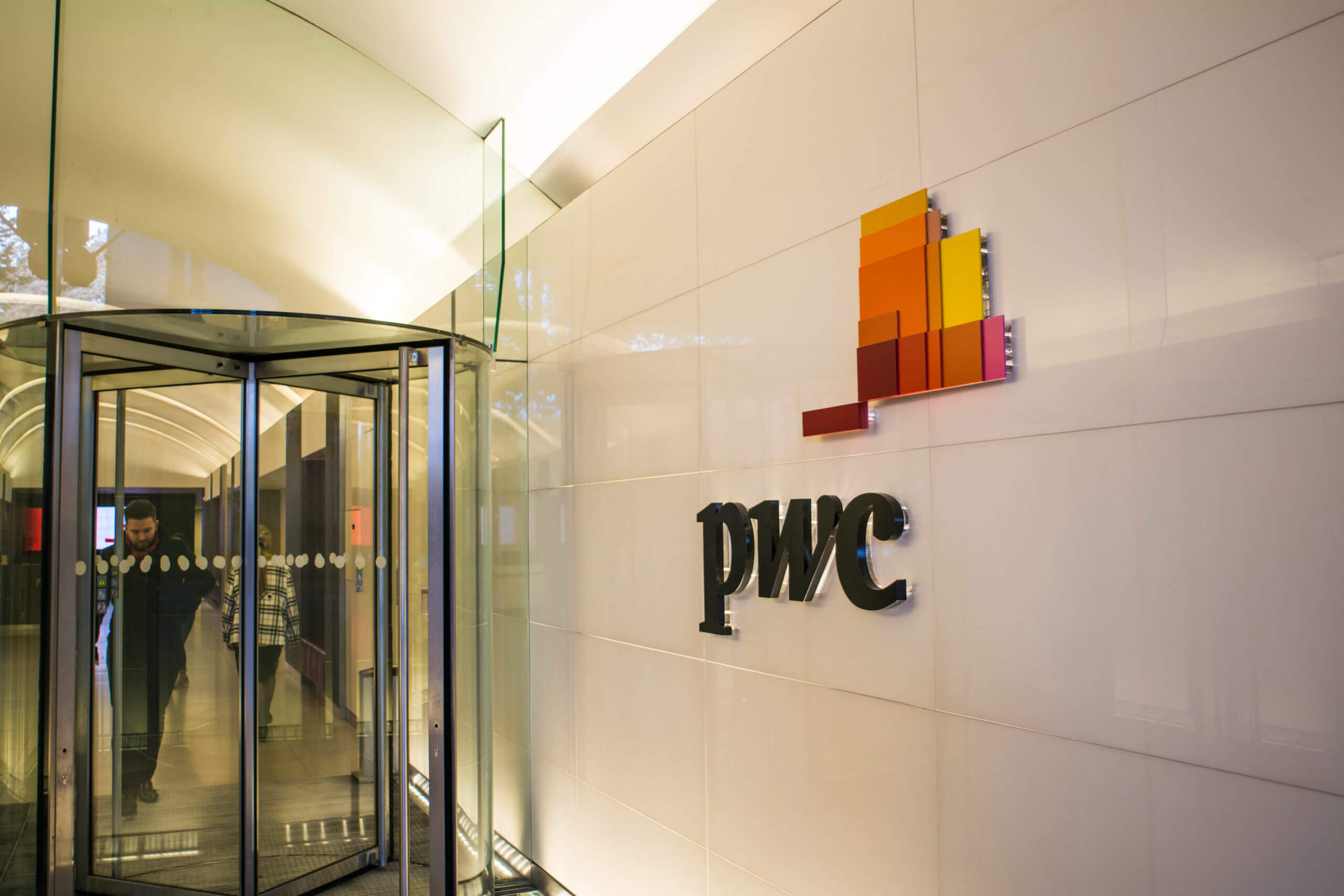 PwC to face misleading conduct claim over advice to Chinese lender ...